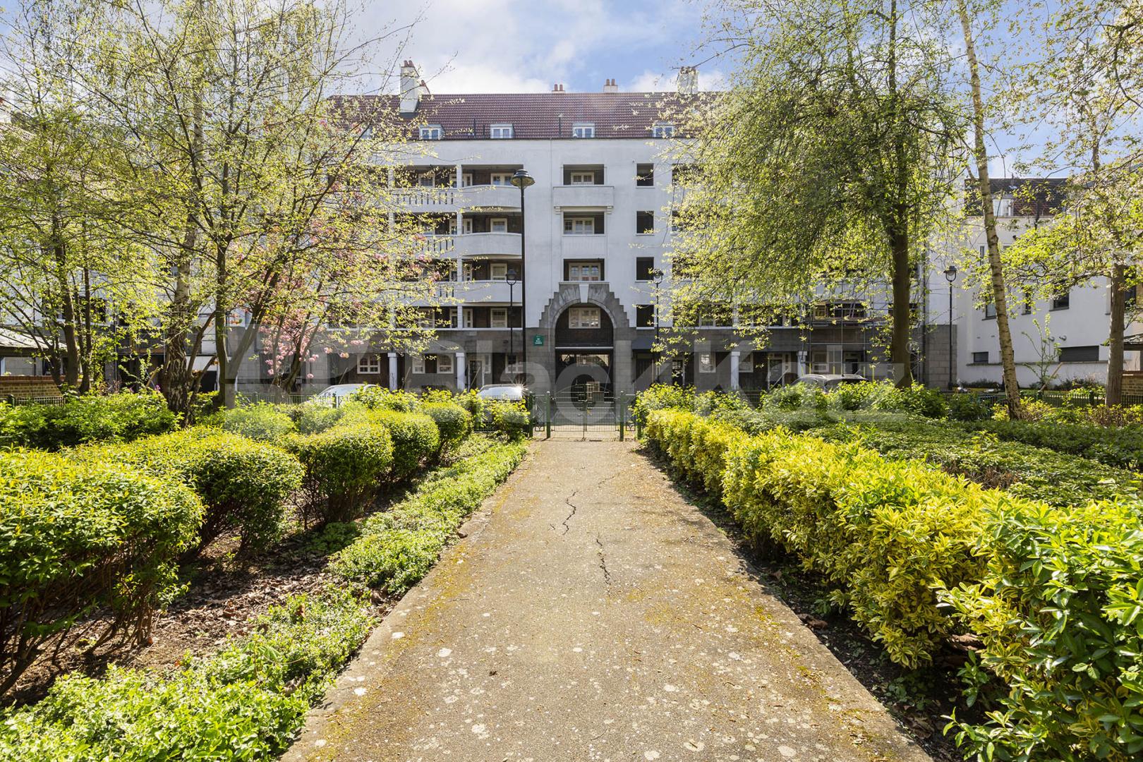 Newly refurbished one bed minutes to Euston, UCL and UCH