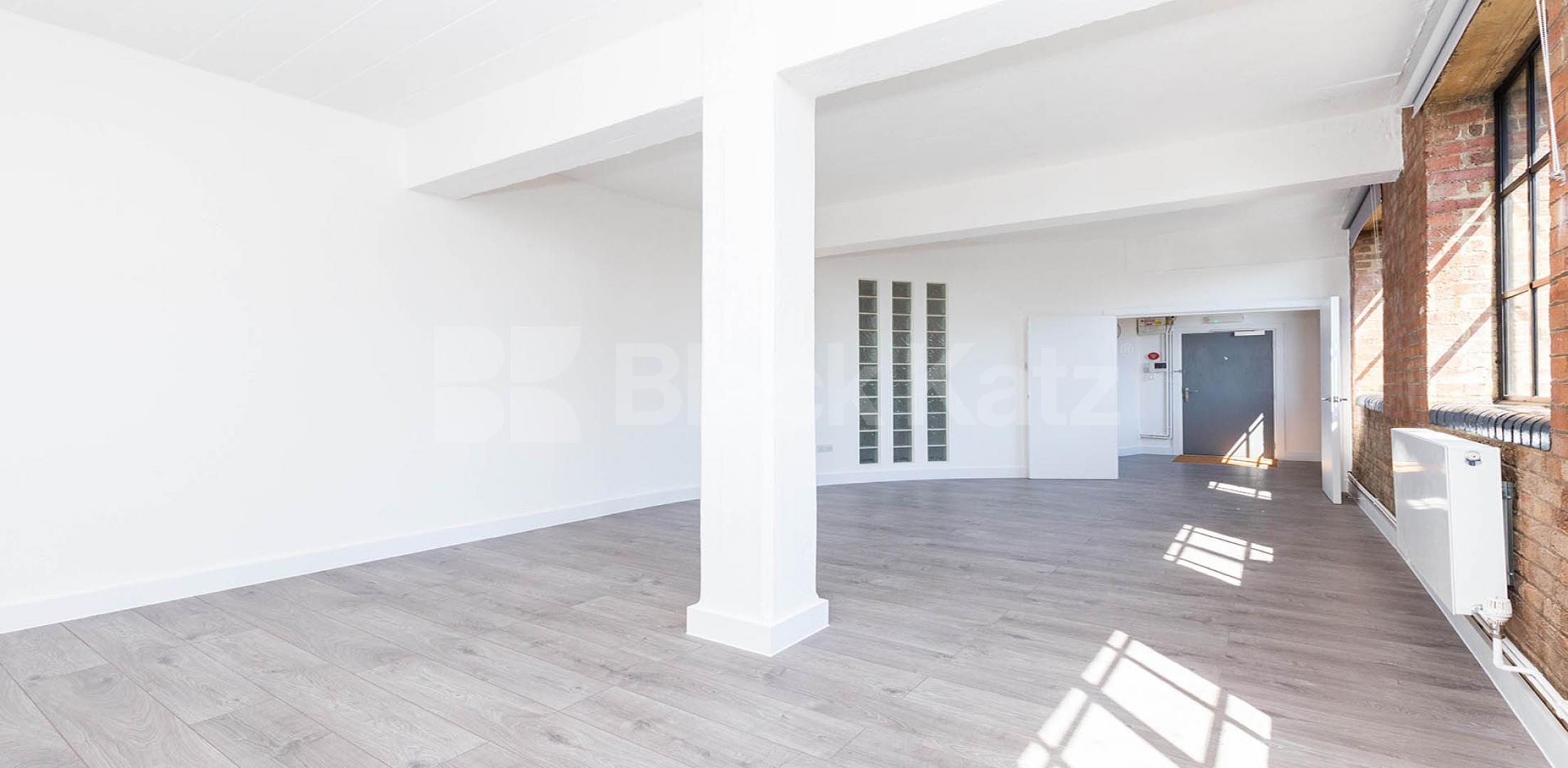 Delightfully spacious 2 Bedroom Apartment in SPRINGFIELD HOUSE LOFTS ...