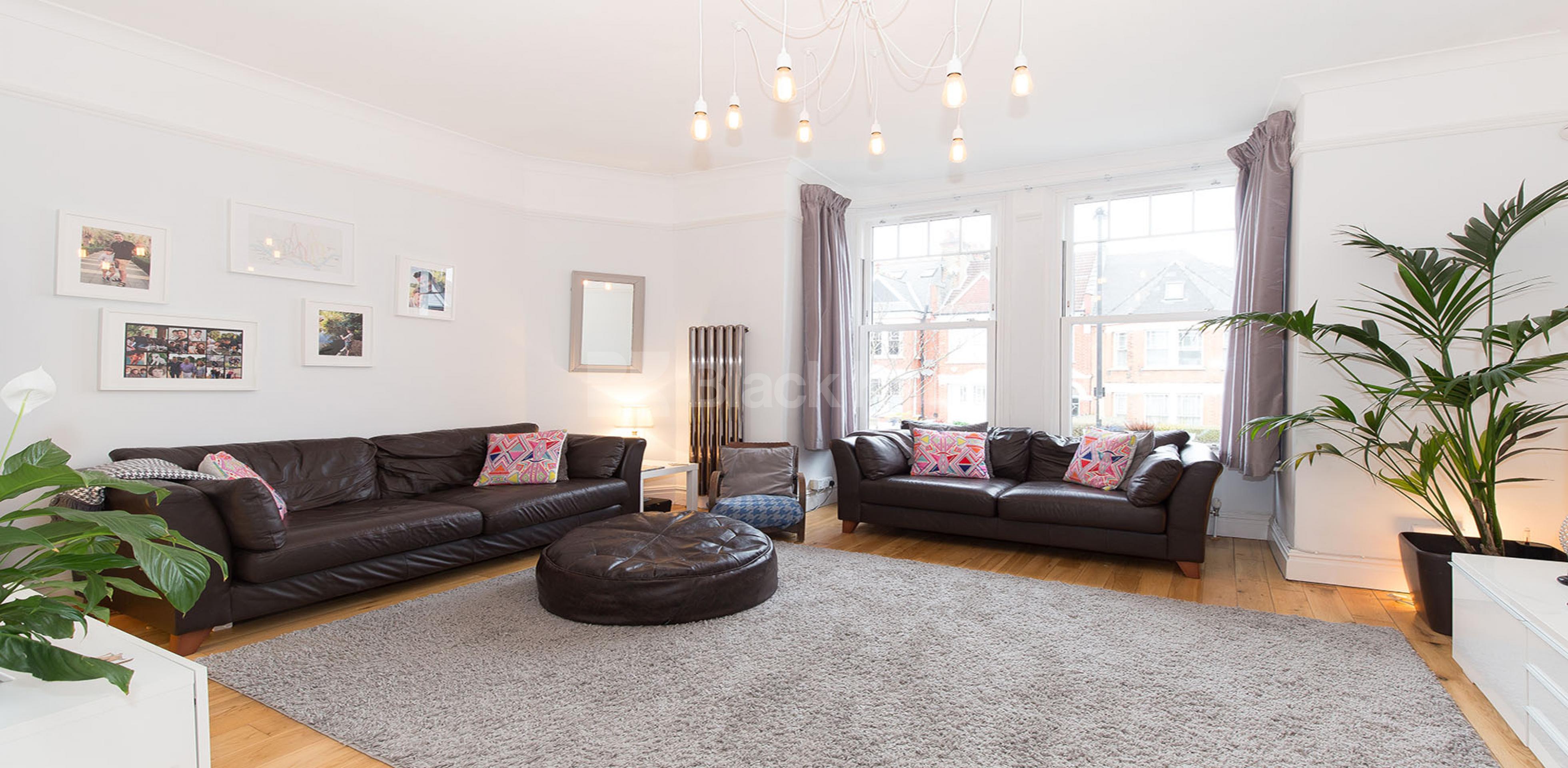 Spacious 2 Bedroom, Part Furnished End Terraced House in Cecile Park N8