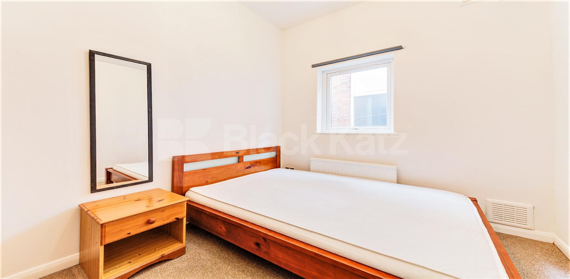 Spacious and modern 2 Bedroom, Furnished Flat in Shoot Up Hill NW2
