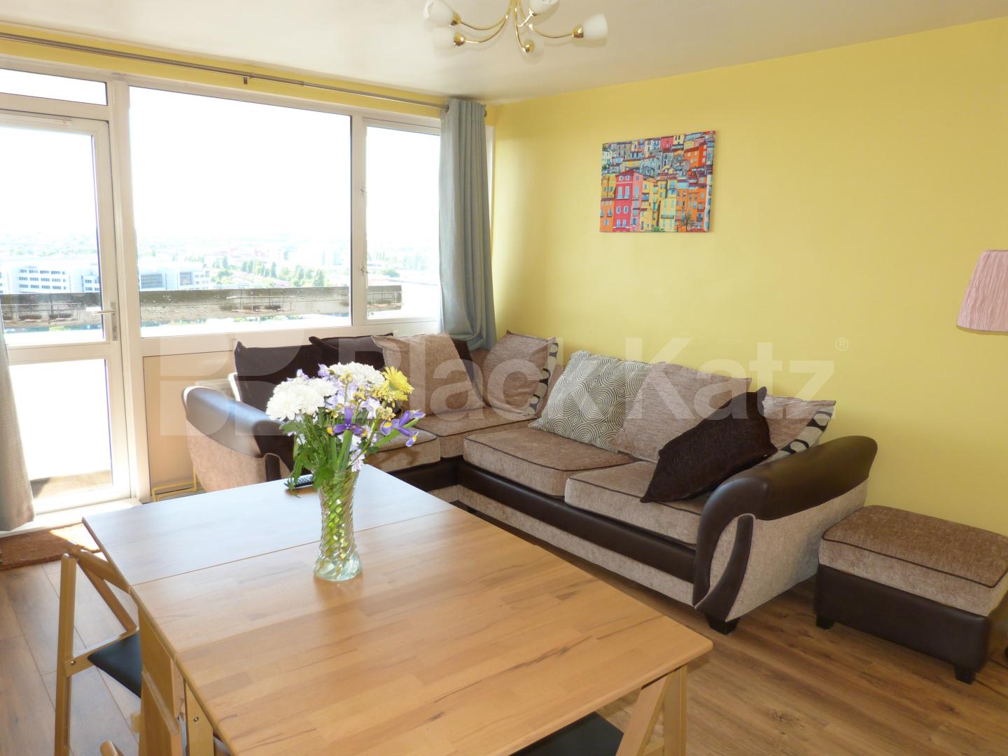 Refreshing and inviting atmosphere 2 Bedroom, Furnished Flat in Freston ...