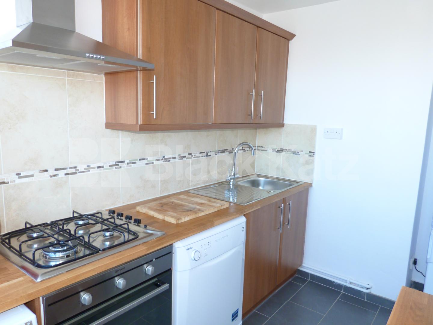 Refreshing and inviting atmosphere 2 Bedroom, Furnished Flat in Freston ...