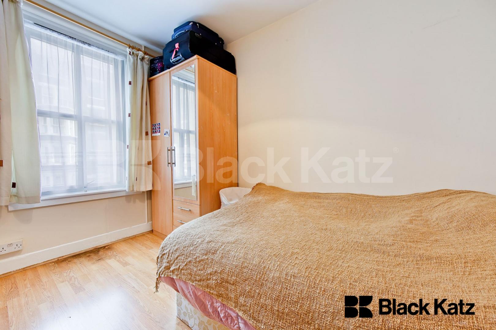 Stunning Communal Roof Terrace With Views Of The City