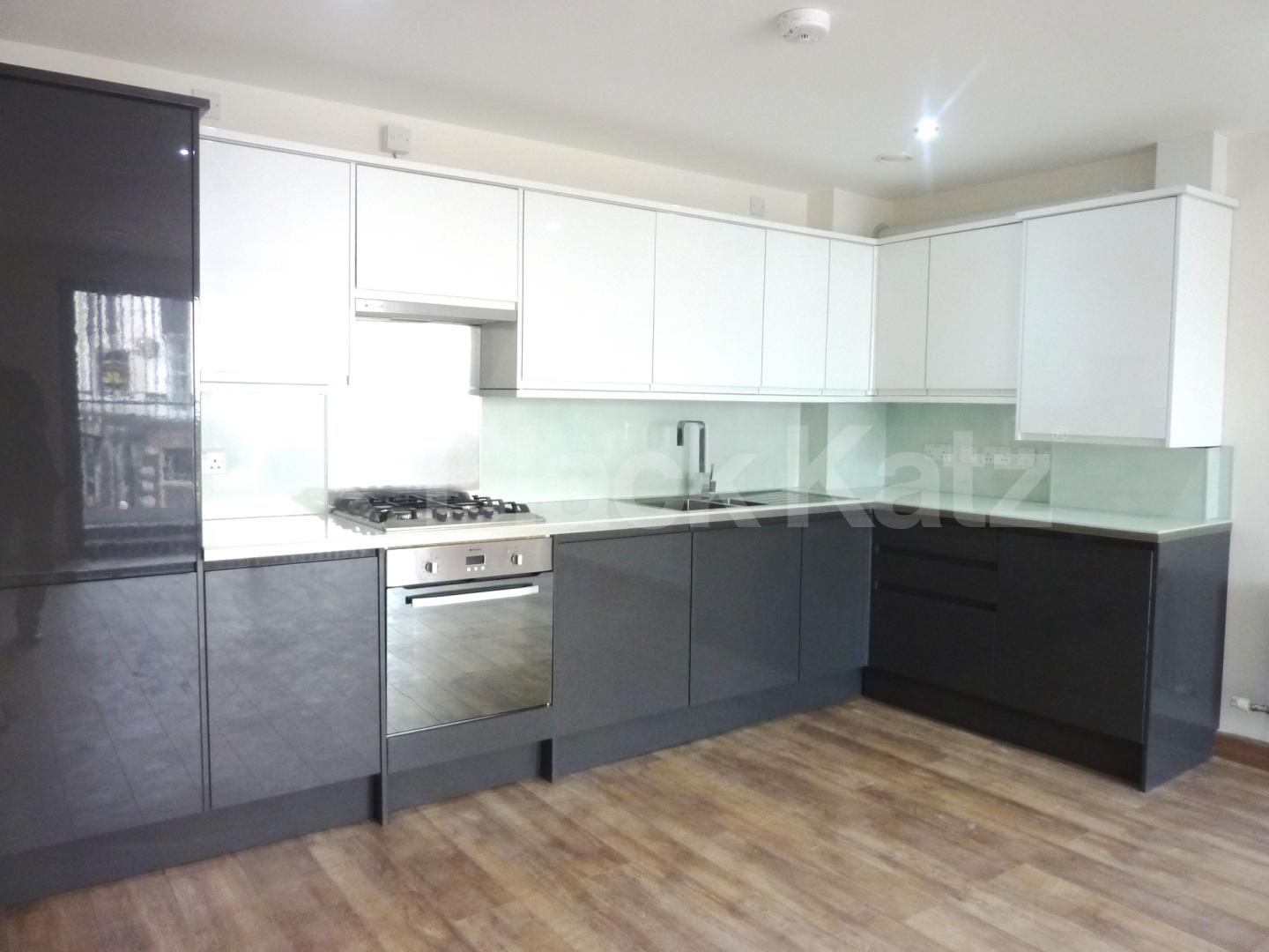 Grandiosely spacious 1 Bedroom, Un Furnished Flat in York Way N7
