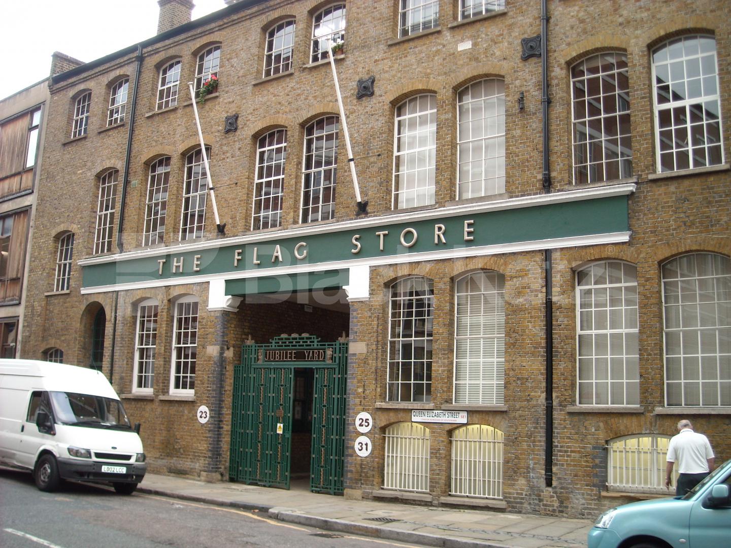 Splendidly refreshing 1 Bedroom, Furnished Penthouse in The Flag Store ...