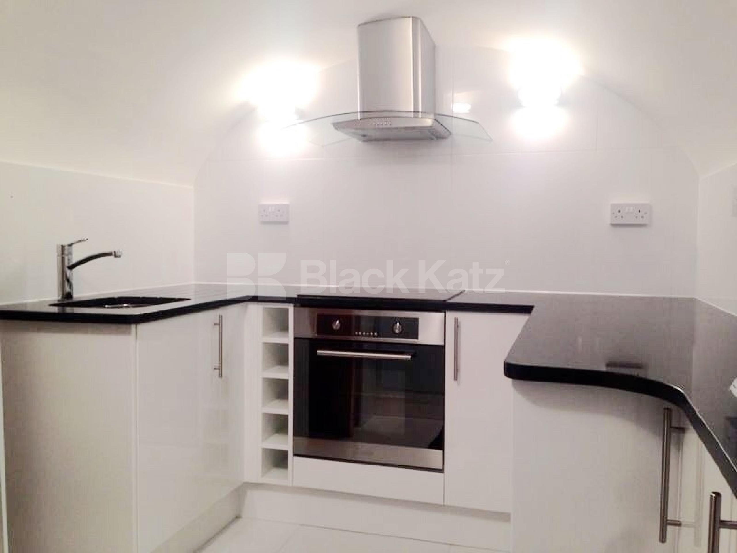 Open and inviting layout 1 Bedroom, Furnished Apartment in Lupus Street ...