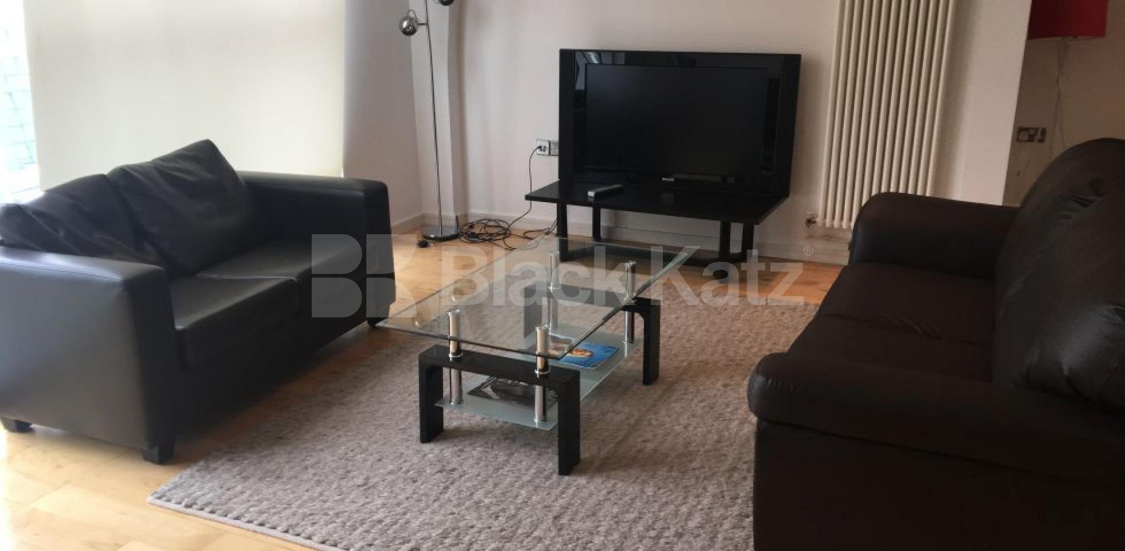 Stunning Views 2 Bedroom Penthouse in Kamen House. Magdalen Street SE1